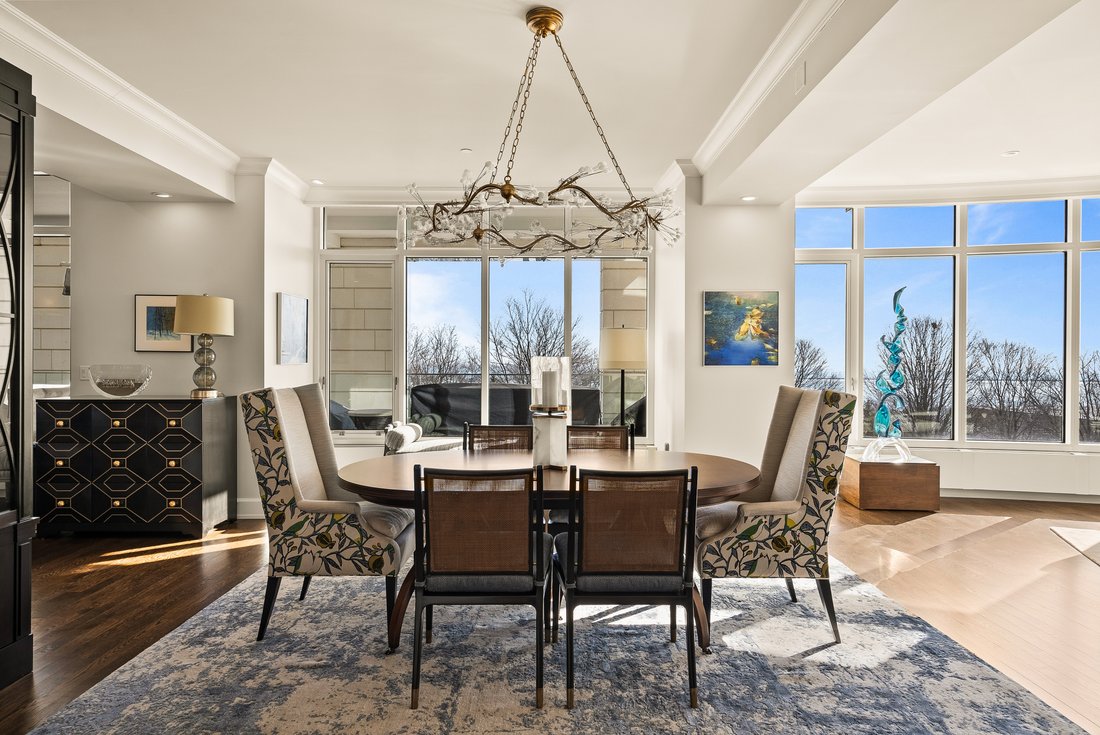 Exceptional Design Meets An Unrivaled In Milwaukee, Wisconsin, United ...