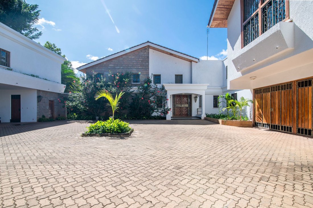 Stunning 6 Bedroom Luxury Home With Guest In Nairobi, Nairobi County ...