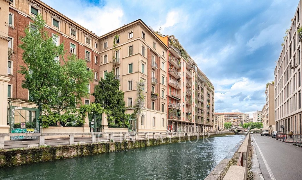 Naviglio Pavese Area Darsena In Milan, Lombardy, Italy For Sale (15583838)