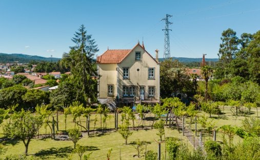 Luxury farm ranches with garden for sale in Barroselas e Carvoeiro ...