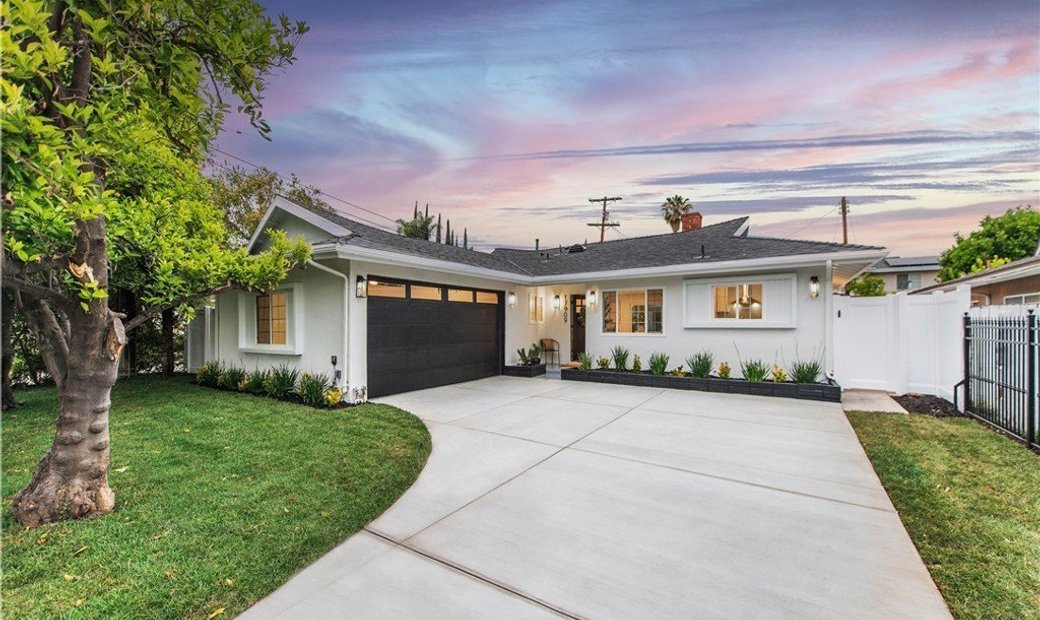 Private Gated Pool Home Oasis In Los Angeles, California, United States ...