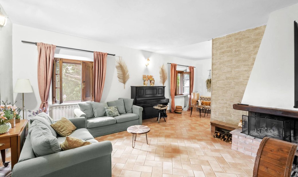 Casa Singola In Vendita A Volterra, Mazzolla In Tuscany, Italy For Sale ...