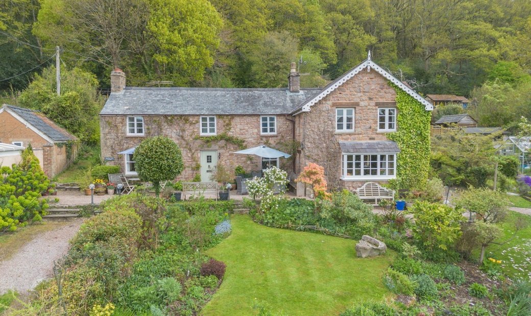 4 Bedroom Detached House For Sale In Lydney In Lydney, England, United ...