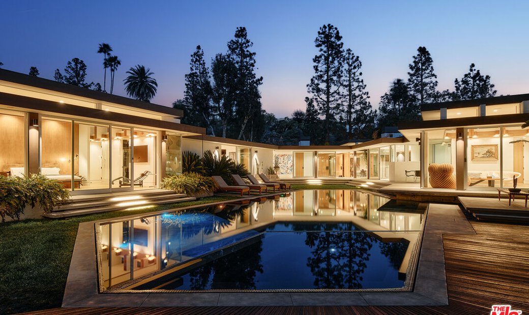 6 Bedrooms Single Family Detached In Beverly Hills, California, United ...