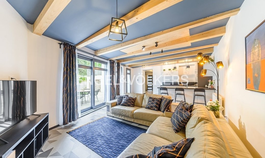 New Modern Living With Terrace In A Historic Tenement Villa In Praha ...