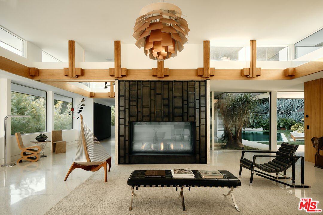 6 Bedrooms Single Family Detached In Beverly Hills, California, United ...