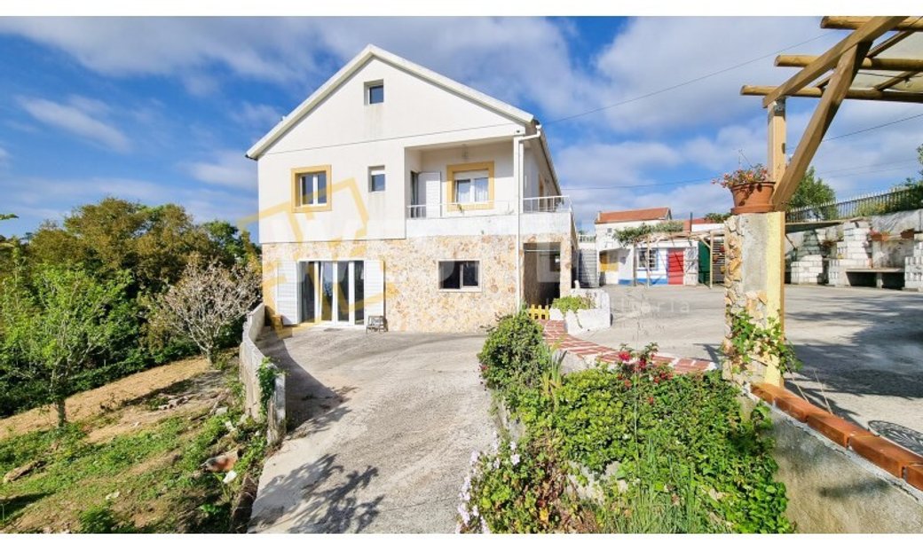 Villa Con 3 Camere Da Letto Con Seminterrato E In Mafra, Lisbona ...