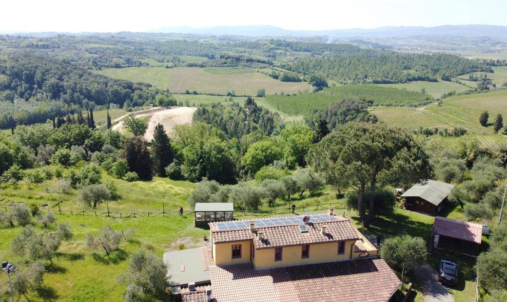 Piccola Azienda Agricola Con Casale Di Campagna In In Palaia, Tuscany ...