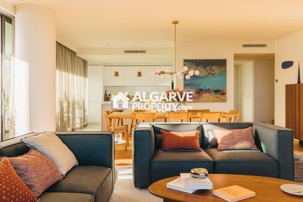 Luxury Three Bedroom Beachfront In Armação De Pêra, Faro District ...
