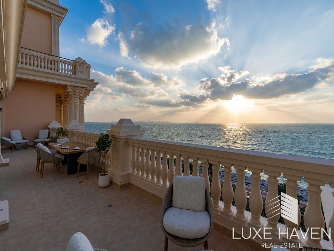 Lavish Residence | Palm Facing |Iconic In Dubai, Dubai, United Arab ...