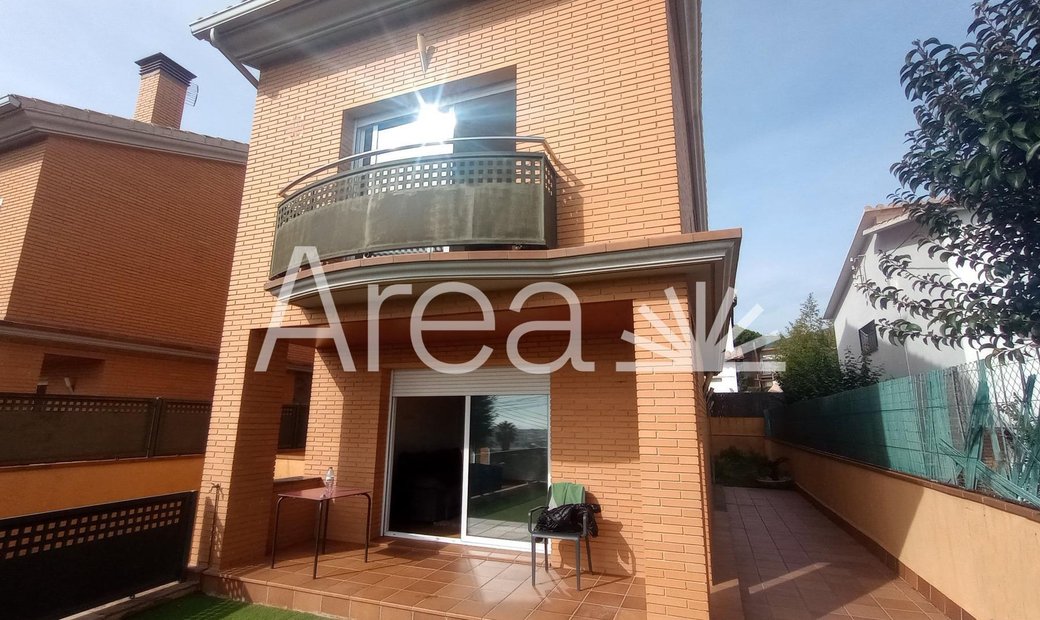 Premià De Dalt House In Premia De Dalt, Catalonia, Spain For Sale ...