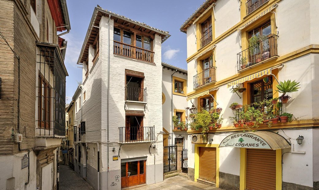 Granada House In Granada, Spain For Sale (15608721)