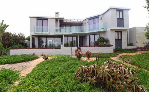 Luxury homes for sale in Namibia | JamesEdition