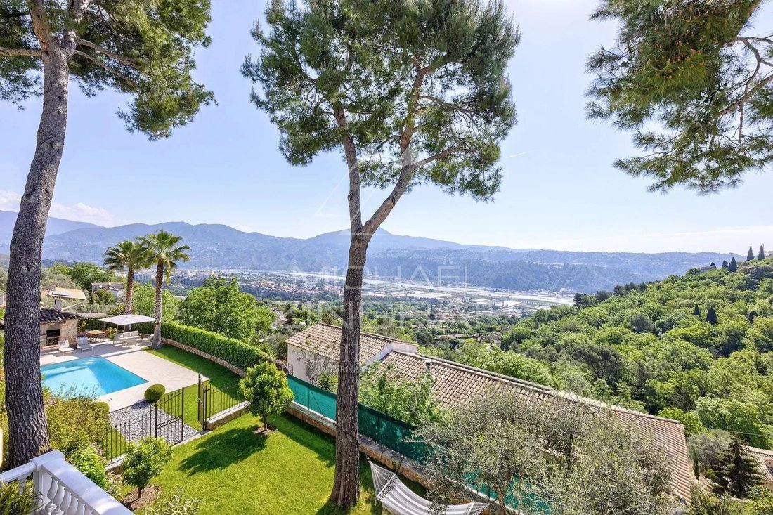 Nice Backcountry Charming In Gattières, Provence Alpes Côte D'azur ...