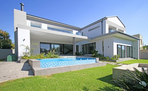 Luxury homes for sale in Waterfall Country Estate South, Midrand ...