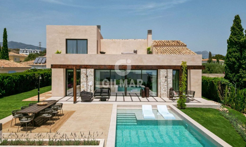 Málaga Villa In Benahavis, Andalusia, Spain For Sale (15630021)
