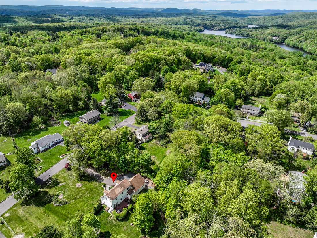 Timeless Cape Cod In Brookfield, Connecticut, United States For Sale ...