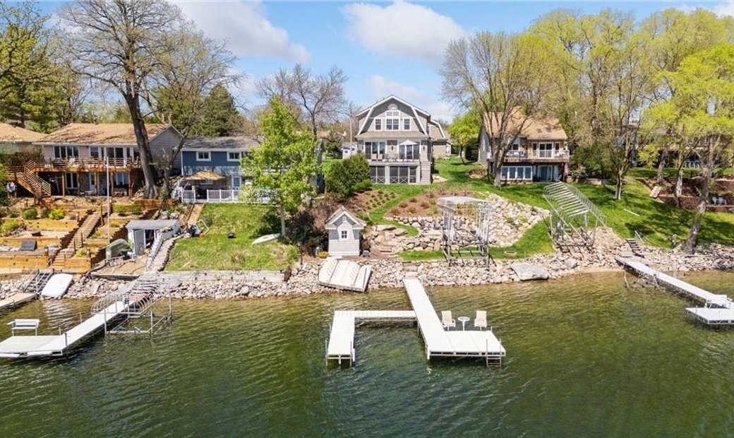 Exceptional Cape Cod Style Home On In Prior Lake, Minnesota, United ...