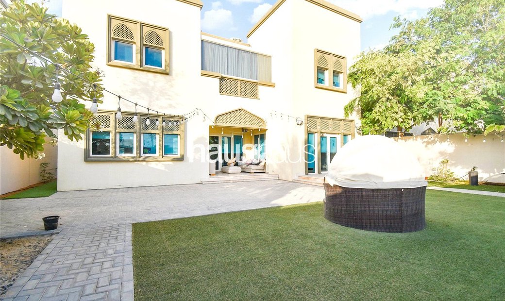 Vastu Villa | Close To Park | Family Home In Dubai, Dubai, United Arab ...