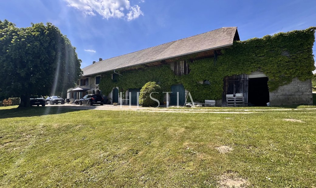 Annecy House In Annecy, Auvergne Rhône Alpes, France For Sale (15637842)