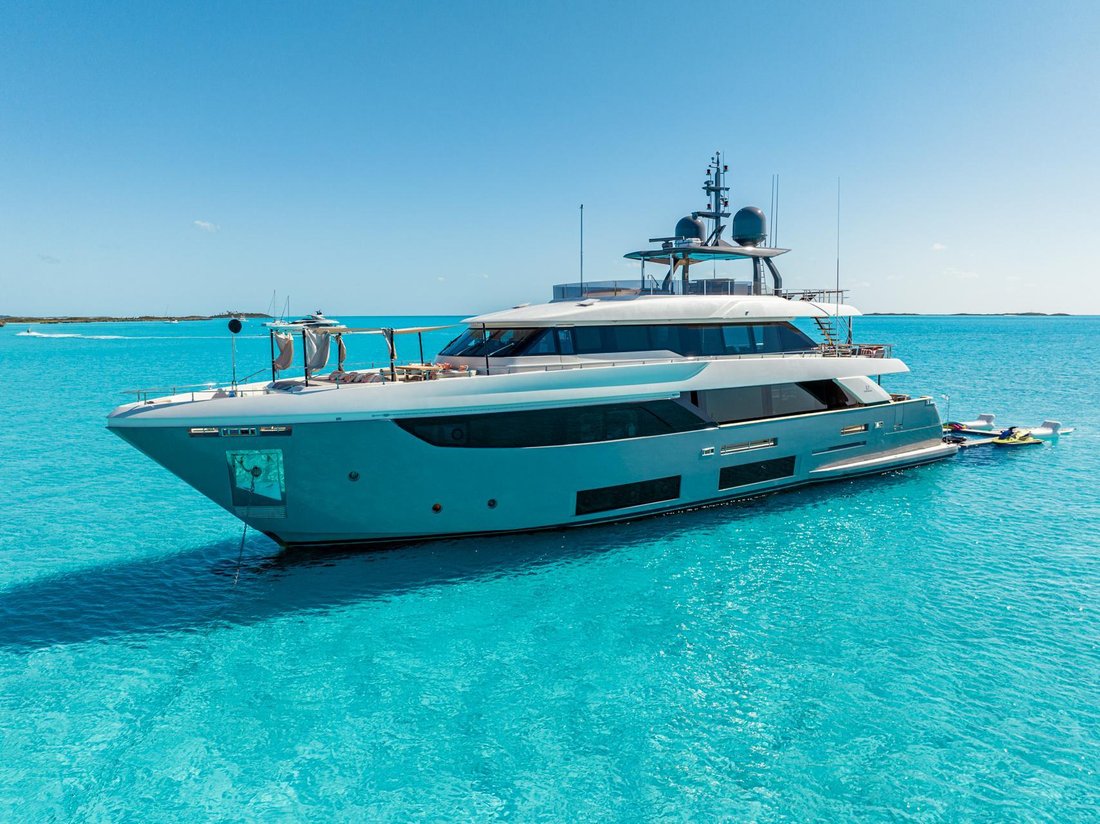 Custom Line Navetta 33 In United States For Sale (15642799)