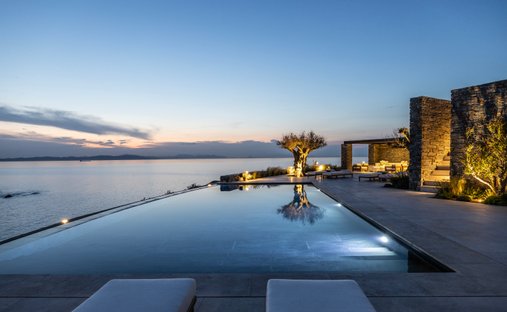 Luxus villen mit kino zu verkaufen in Kea-Kythnos, Aegean, Griechenland ...