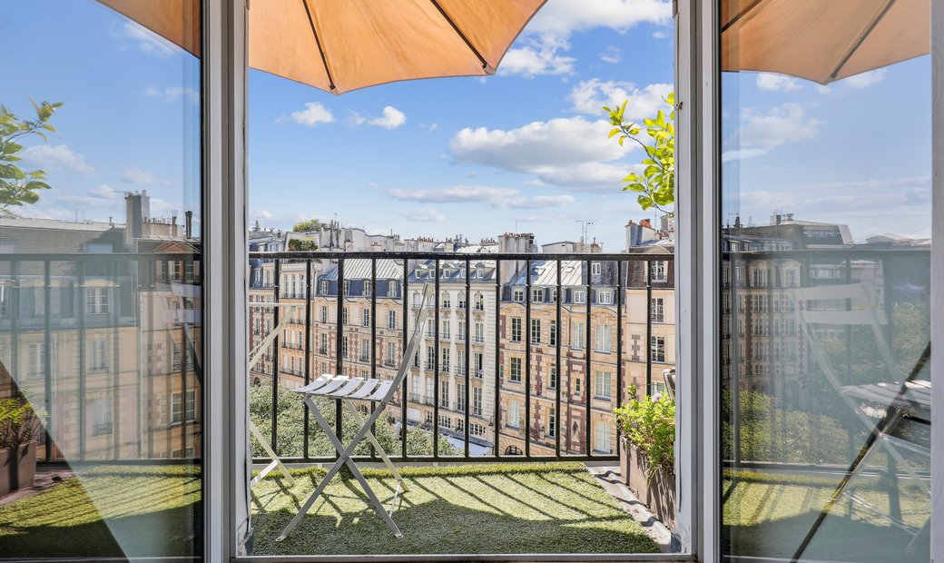 For Sale Apartment Top Floor Balcony 3 In Paris, île De France, France For Sale (15652289)