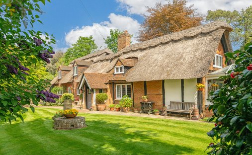 Luxury homes for sale in Wexham, England, United Kingdom | JamesEdition