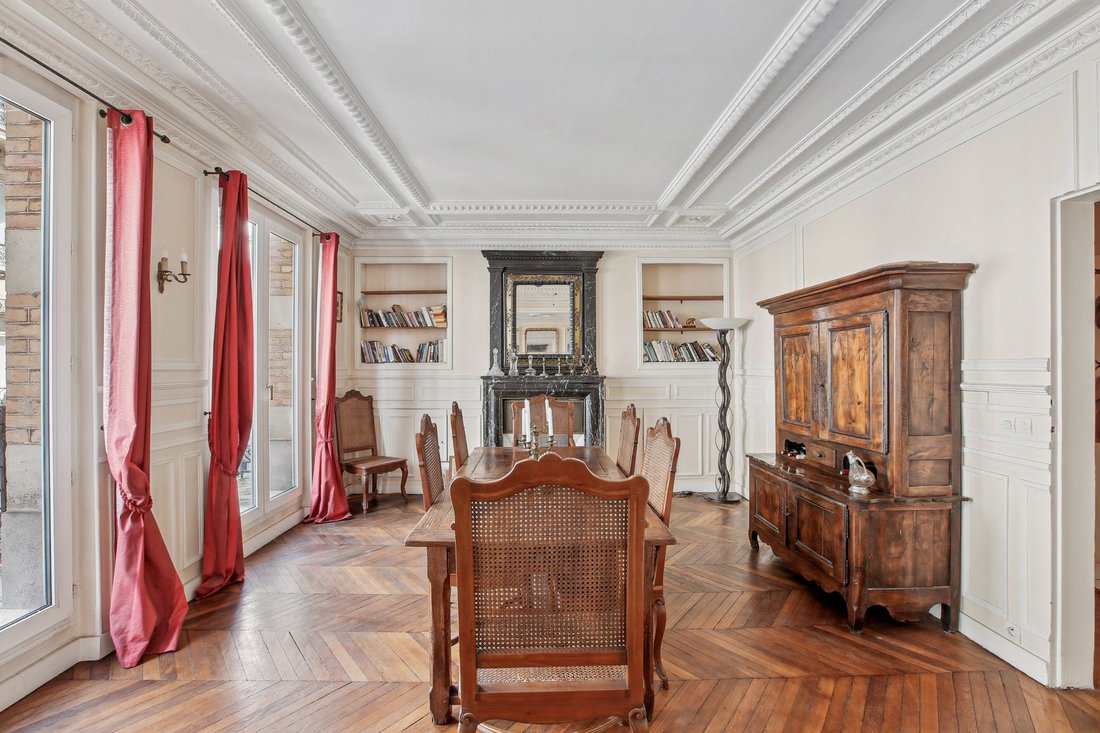 Etienne Marcel Appartement Haussmannien De In Paris, île De France ...