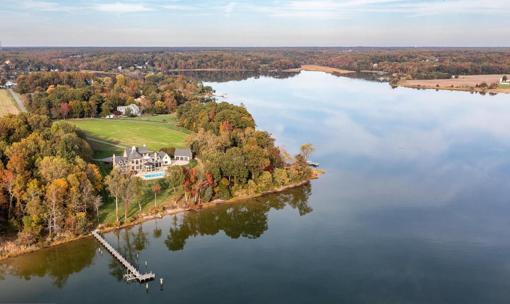 Présentation De Knight Manor Dans Leonardtown, Maryland, états Unis à ...