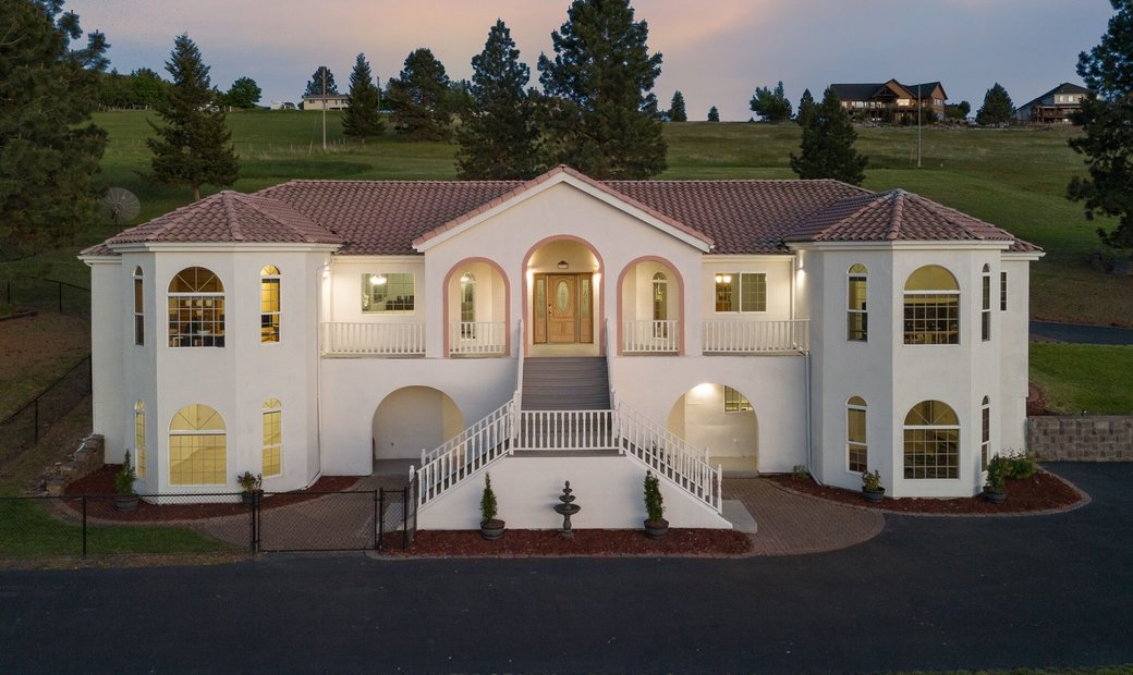 Spanish Style Manor In The Heart Of Montana In Missoula, Montana ...