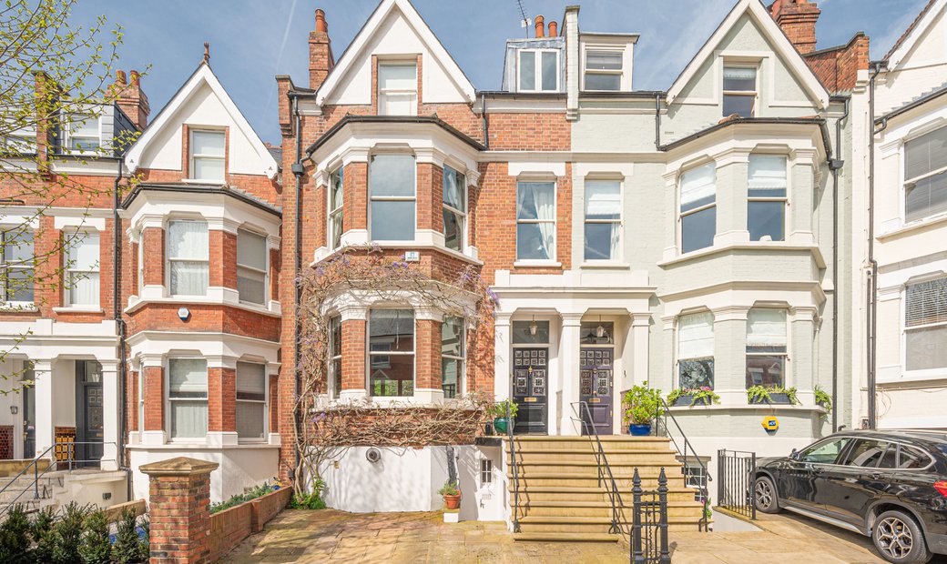 Extravagant 4 Floor Victorian House In West In London, England, United ...