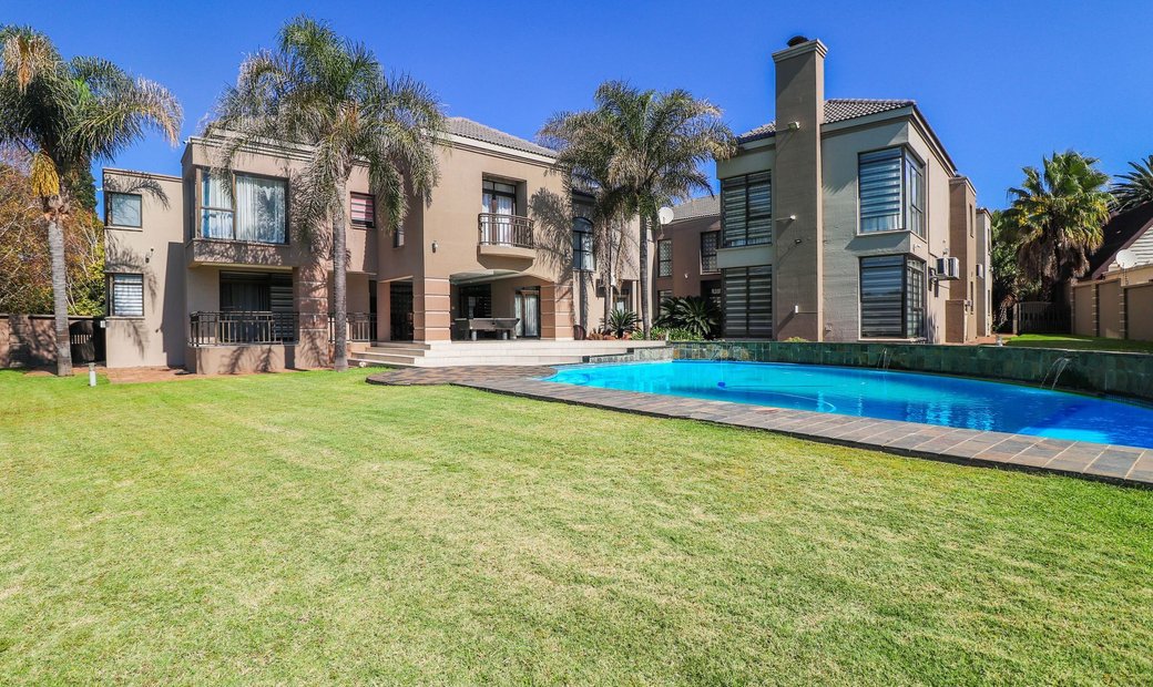 Luxury, Space & Style In A Prime In Vanderbijlpark, Gauteng, South ...