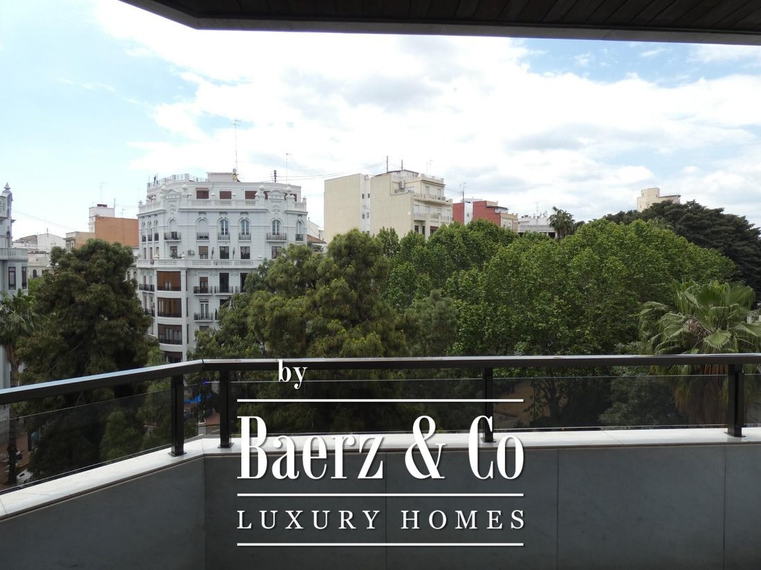 Beautiful Luxury Home In Valencia, El In Eixample, Valencian Community ...