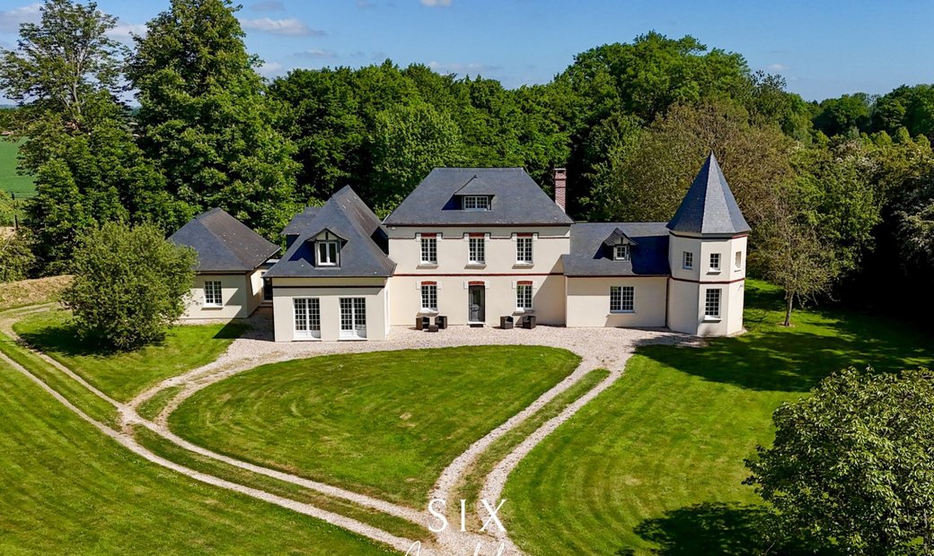 Bernay House In Bernay, Normandy, France For Sale (15657881)