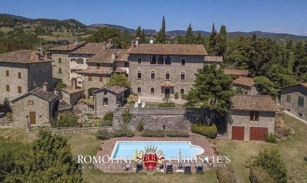 Manor House For Sale Tuscany Caprese In Caprese Michelangelo, Tuscany ...