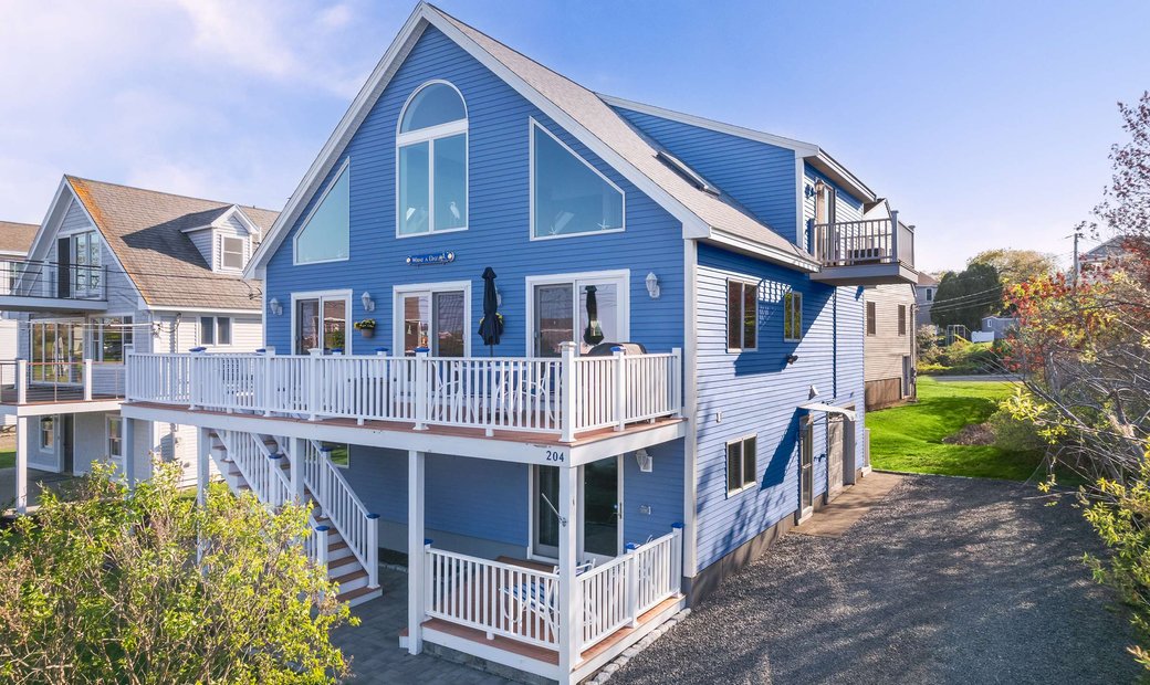 Stunning Ocean & Nubble Lighthouse Views Year In York, Maine, United ...