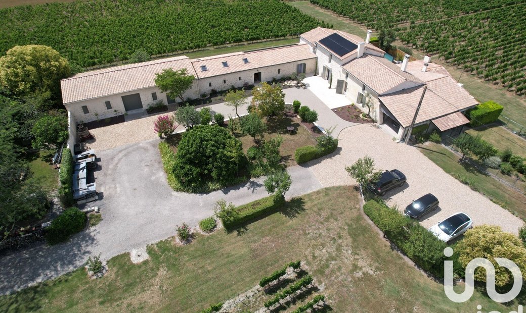 Vente Domaine 11 Pièces In Saint André De Cubzac, Nouvelle Aquitaine ...