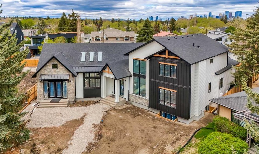 Rare Luxury Home On A Prime Cul De Sac In Calgary, Alberta, Canada For ...