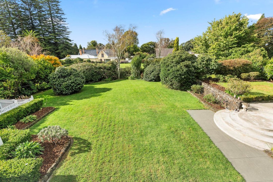 Legacy Living In Golden Triangle In Auckland, Auckland, New Zealand For ...