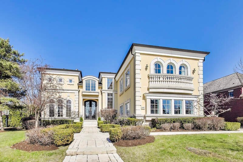 Renaissance Style Villa Overlooking The In Glenview, Illinois, United ...