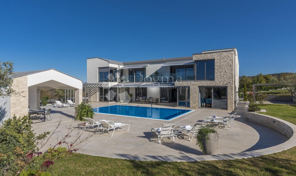 Surroundings Of Motovun, Luxury Villa Ready In Karojba, Istria County ...