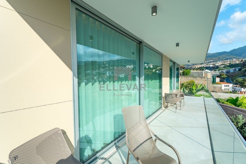 Rented 2 Bedroom Apartment With Sea View In Funchal In Se, Madeira ...