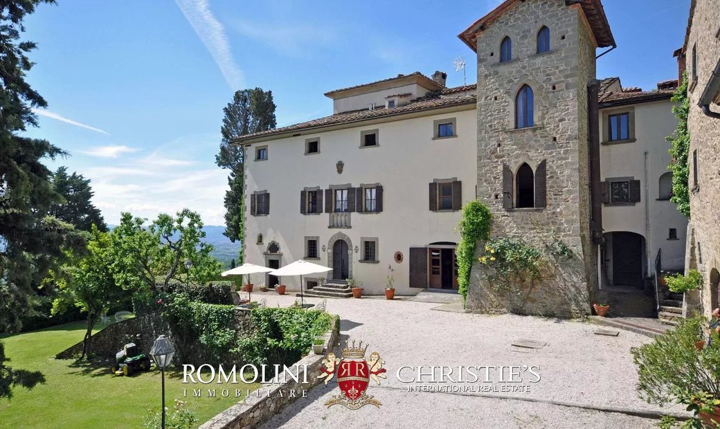 Restored Medieval Hamlet For Sale In Tuscany, Arezzo In Tuscany, Italy ...