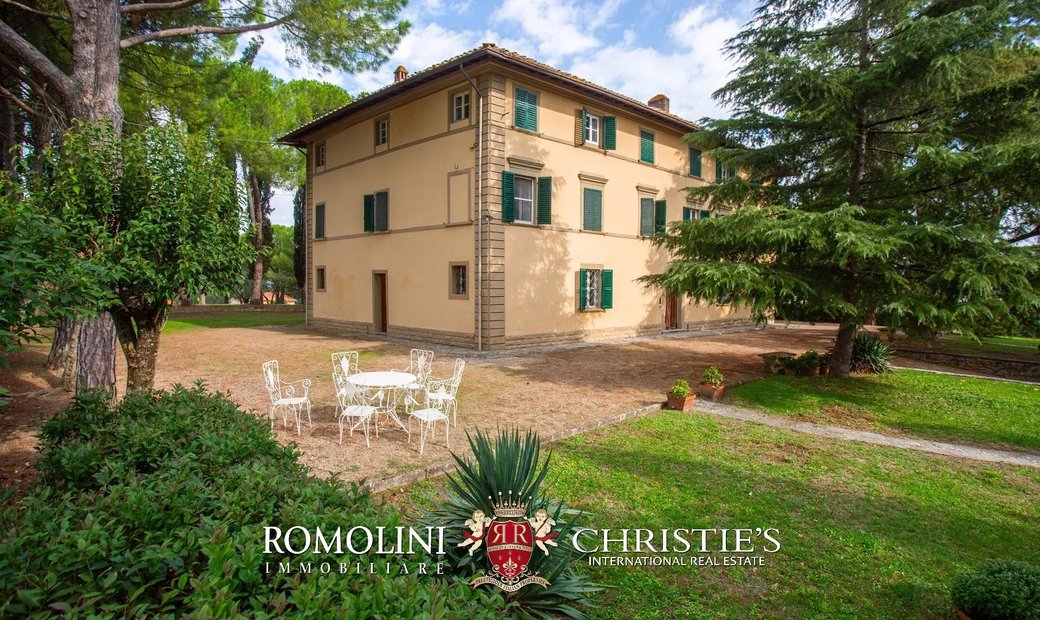 Period Villa With Park For Sale In In Marciano Della Chiana, Tuscany ...
