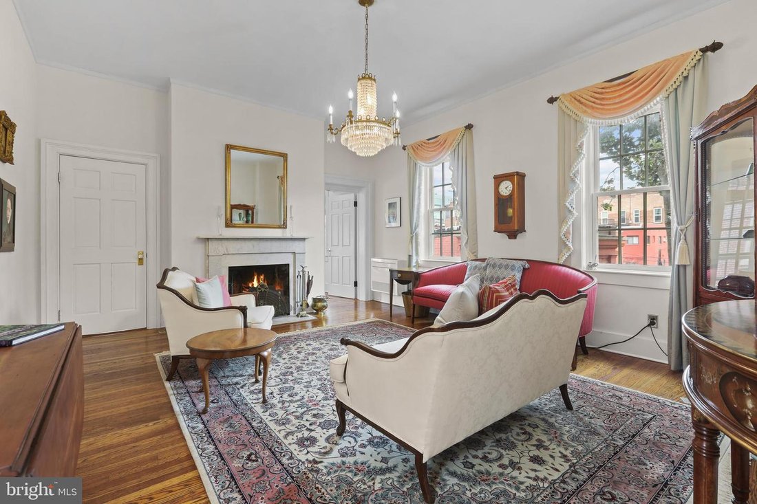 Elegant Historic Home With Modern Luxury In Baltimore, Maryland, United ...