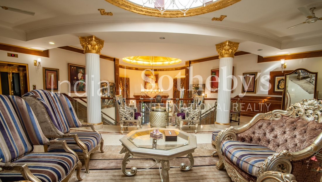 Farmhouse On Radhey Mohan Drive In New Delhi, Delhi, India For Sale ...