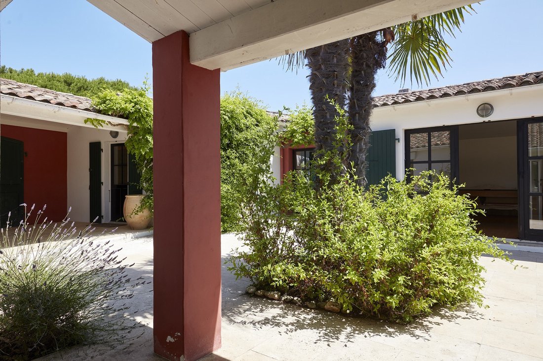 Île De Ré Loix Family House With In Loix, Nouvelle Aquitaine, France ...