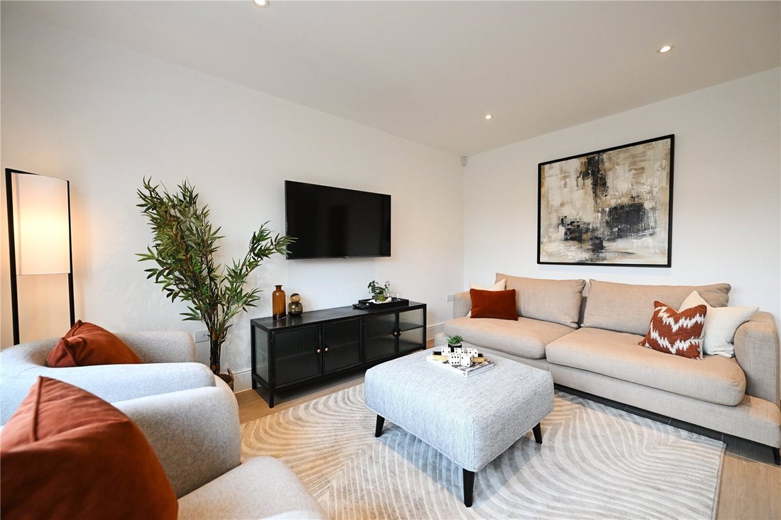 Bungalow, Maypole Place, Offenham Road, In Evesham, England, United ...