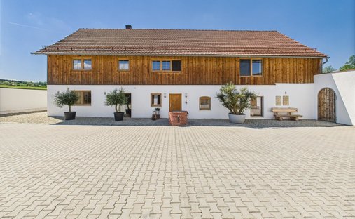 Luxury farm ranches for sale in Frontenhausen, Bavaria, Germany ...